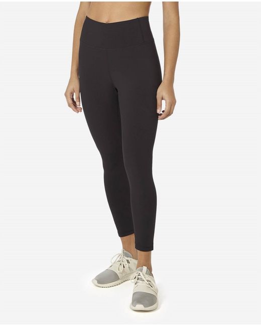 Danskin Breeze Capri Leggings in Black | Lyst