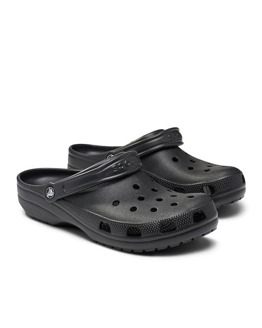 Crocs™ Classic Clogs Men in Black for Men | Lyst