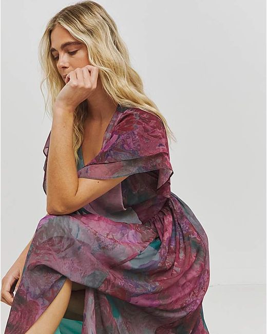 Chi Chi London Chi Chi Flutter Sleeve Floral Maxi Dress in White | Lyst UK