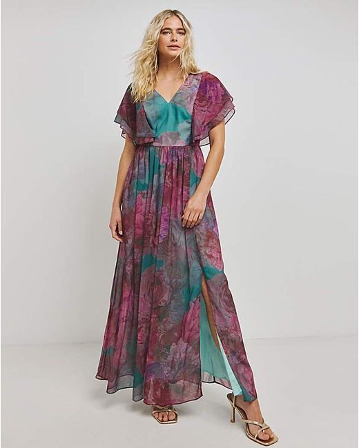 Chi Chi London Chi Chi Flutter Sleeve Floral Maxi Dress in White | Lyst UK