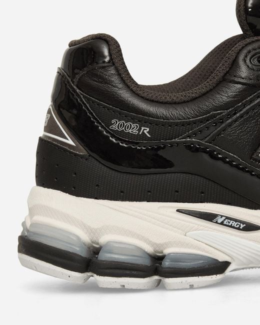 New Balance 2002r Sneakers in Black for Men | Lyst
