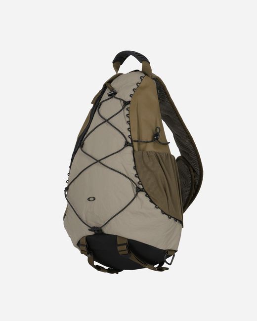 Oakley Latitude Sling Pack Boulder in Natural for Men | Lyst