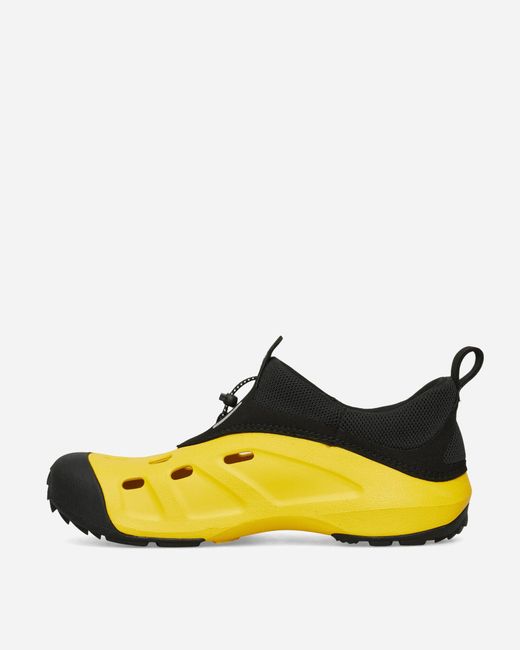 Crocs™ Quick Trail Low Clogs Sunflower in Yellow for Men | Lyst