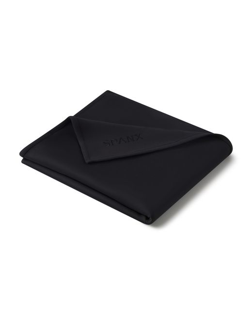 Spanx Airessentials Blanket in Black | Lyst