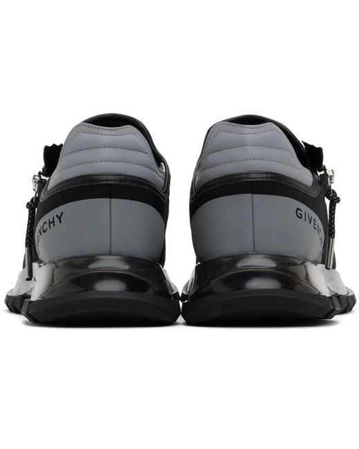 Givenchy Spectre Runner Sneakers in Black for Men | Lyst