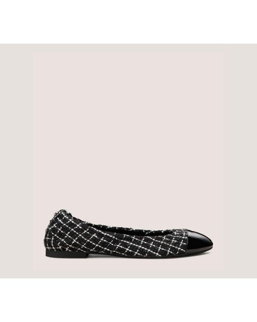 Stuart Weitzman Gabby Ballet Flat in Black | Lyst