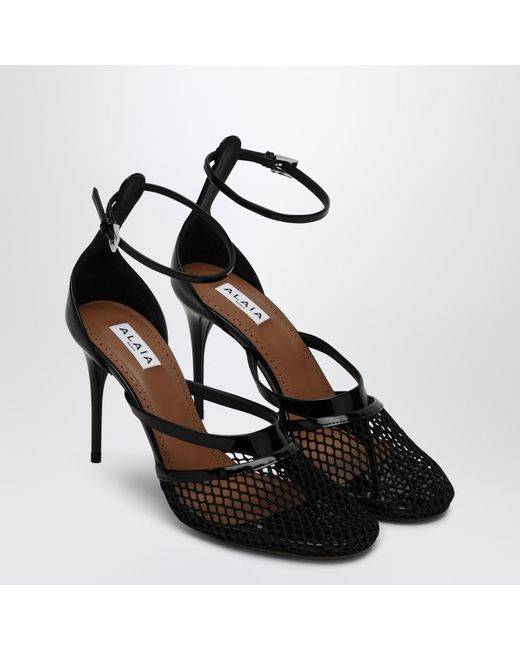 Alaïa Thong Sandals In Mesh in Black | Lyst