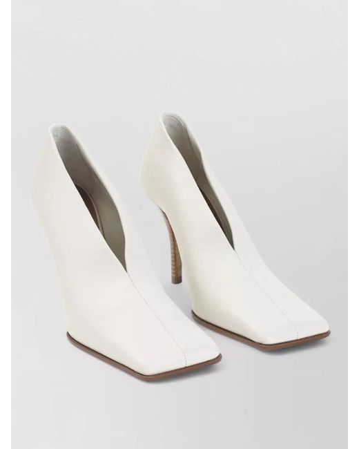 Alaïa Pumps Pointed Toe Seam Detail Stiletto Heel in White | Lyst UK