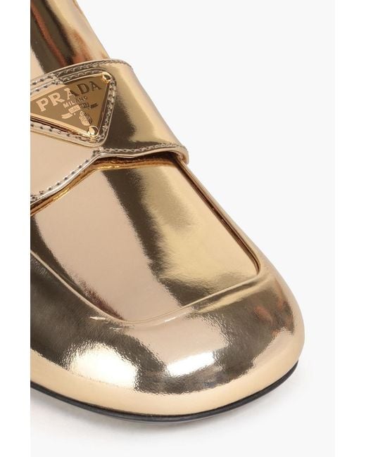 Prada Logo-Embellished Mirrored-Leather Pumps in Metallic | Lyst UK