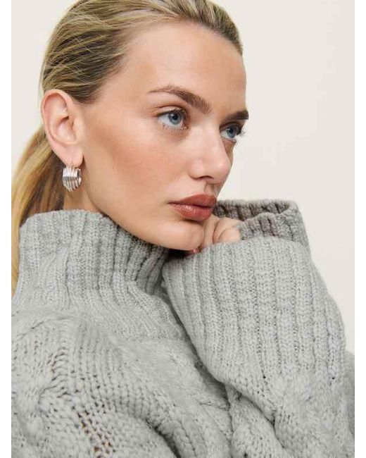 Reformation Jax Chunky Cable Knit Turtleneck in Gray | Lyst
