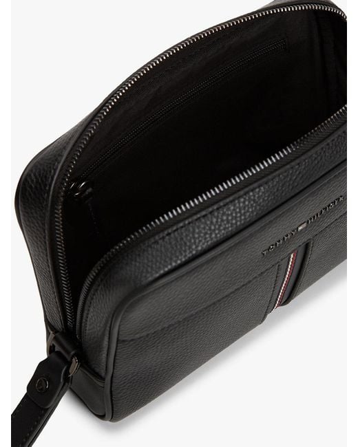 Tommy Hilfiger Metal Logo Pebble Grain Pouch in Black for Men | Lyst UK