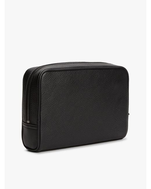 Tommy Hilfiger Metal Logo Pebble Grain Pouch in Black for Men | Lyst UK