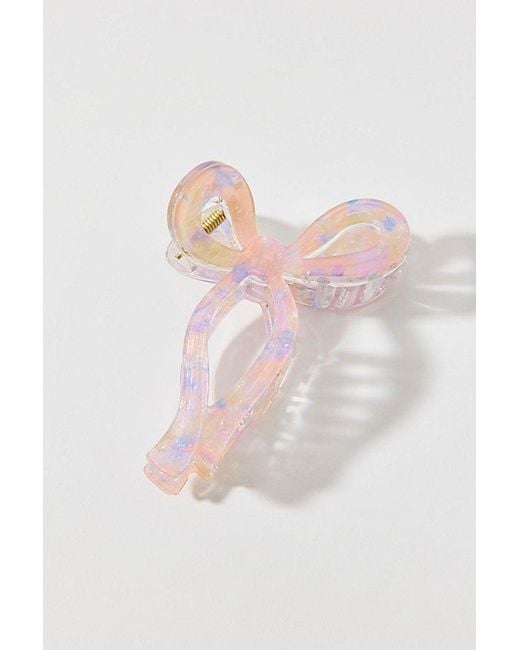 Urban Outfitters Resin Draped Bow Claw Clip in Gray | Lyst