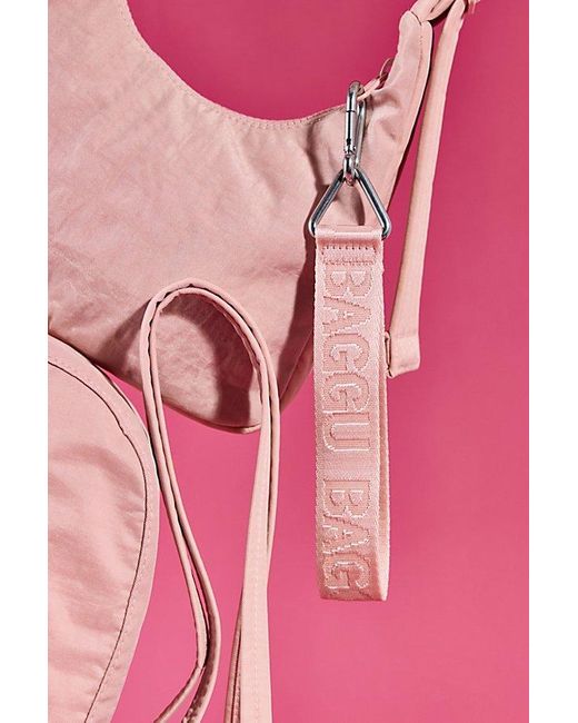 BAGGU Uo Exclusive Logo Keychain in Pink | Lyst