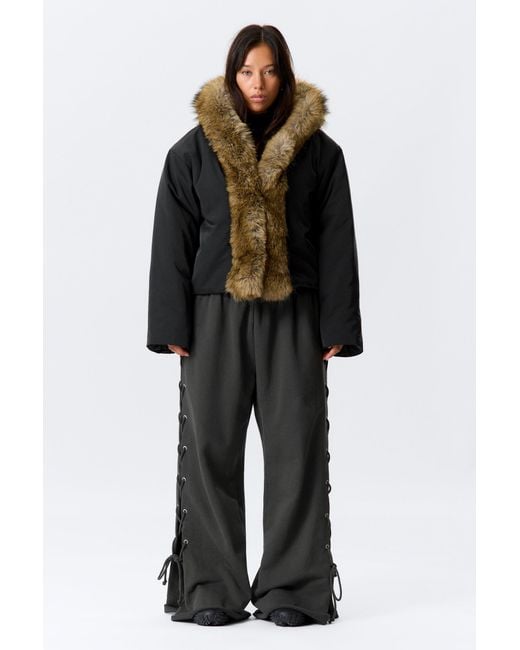 Weekday Oversized Puffer Jacket With Faux Fur in Black | Lyst UK
