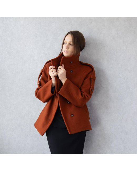 Jana Coshè Short Wool Coat With High Collar And Shoulder Details in ...