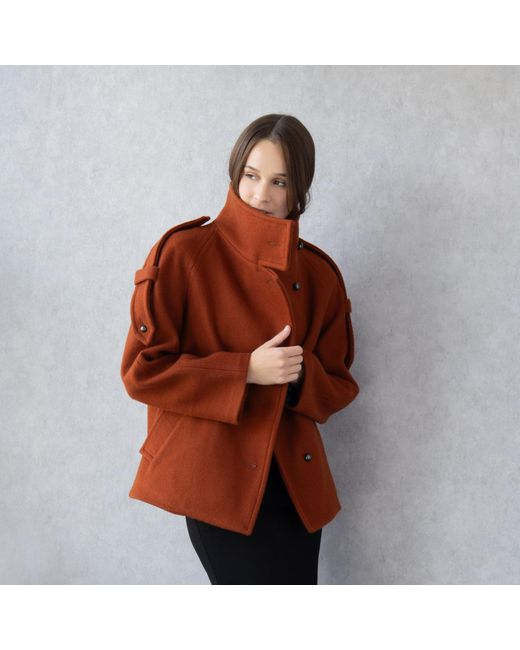 Jana Coshè Short Wool Coat With High Collar And Shoulder Details in ...