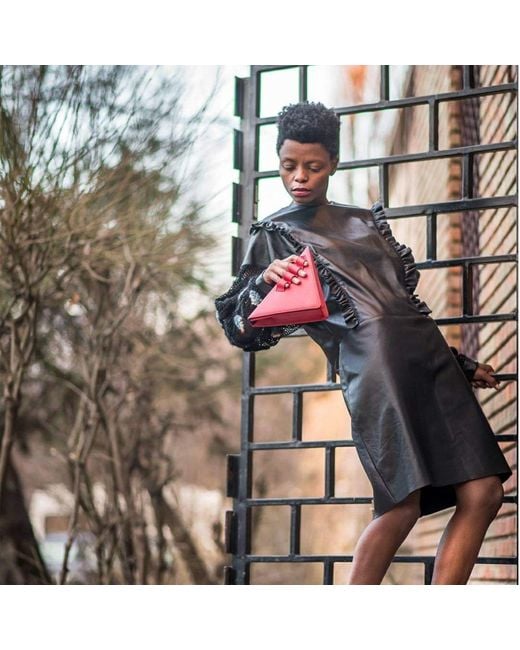 Laura Olaru Triangle Leather Bag in Natural | Lyst