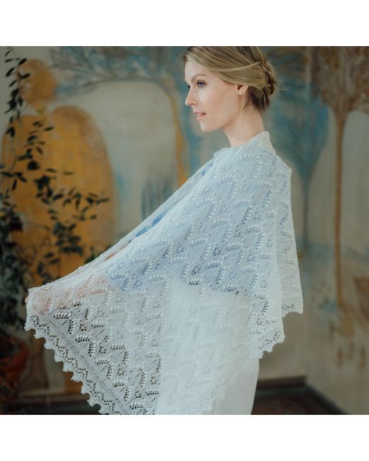 Luxe Hapsal Haapsalu Scarf With Queen Silvia Pattern in Gray | Lyst