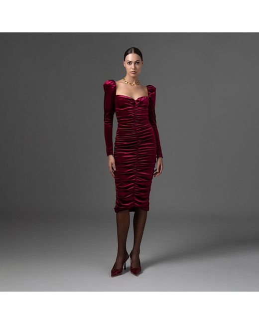 Forever Young the label ' Aliyah Midi Velvet Dress Bordeaux in Red | Lyst