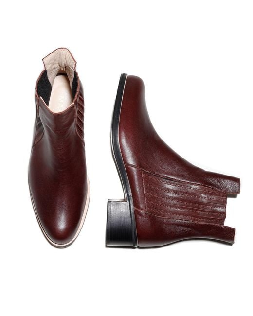 Mafalda Nina Coffee Chelsea Boots in Purple | Lyst