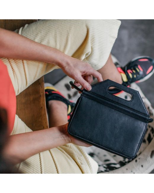 Vanoir Shoulderbag Clutch Thanx in Black | Lyst