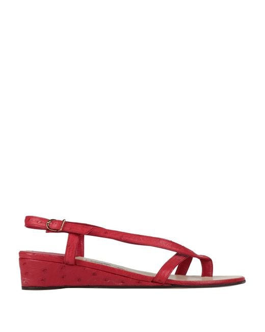 Ferragamo Thong Sandal Leather in Red | Lyst
