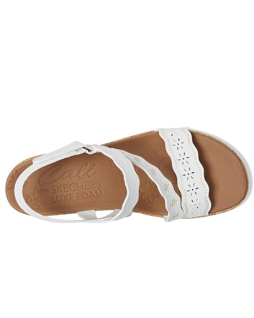 Skechers Beverlee in White | Lyst