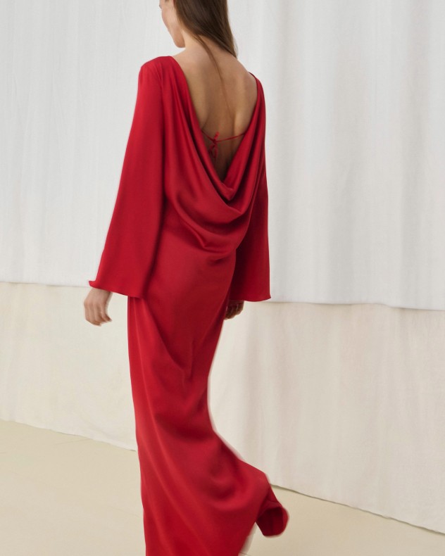 Racing Red: The Fearless Shade of SS25