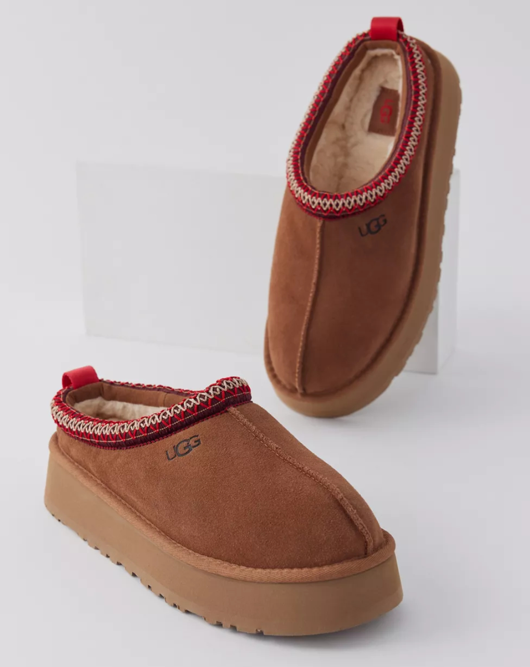 How to Style Uggs in 2024: The Modern Guide to Cozy Luxury