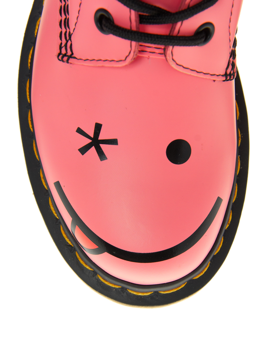 Dr. Martens Hincky Acid Pink Smiley 8 Eye Boots for Men - Lyst