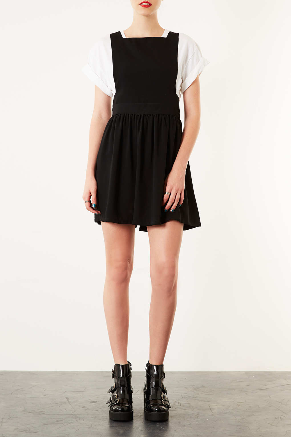 Black Pinafore Dress Lookbook