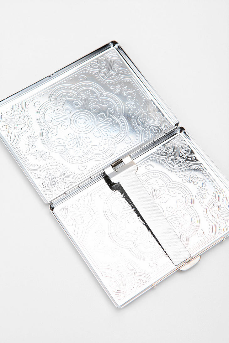 Urban Outfitters Embossed Metal Id Case in Silver (Metallic) - Lyst