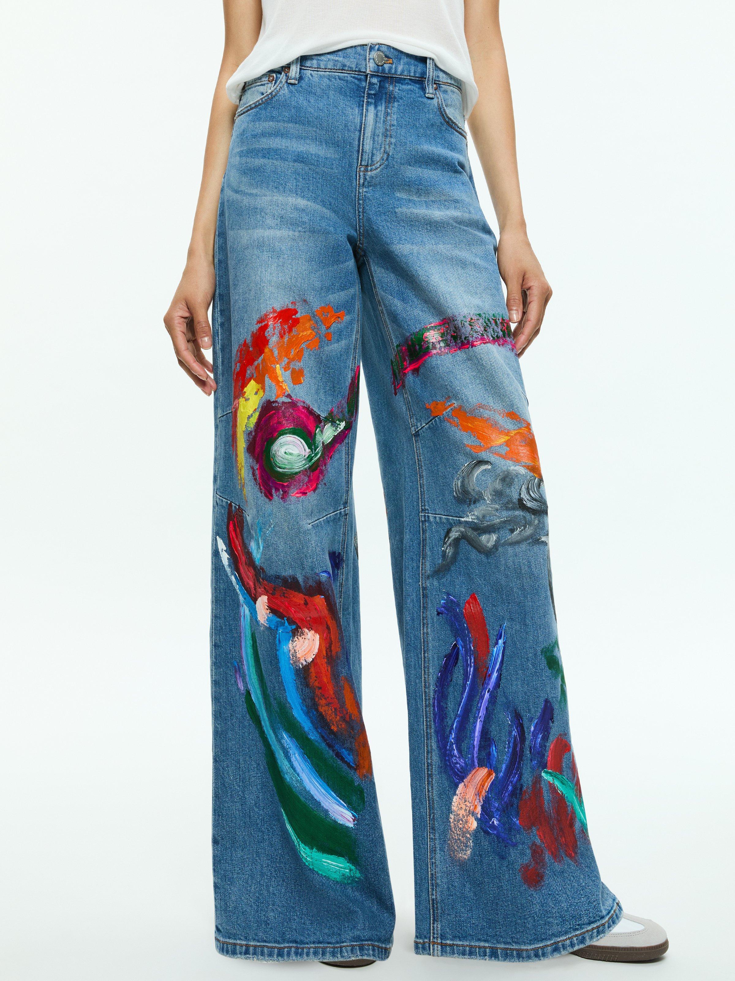 Alice + Olivia Tucker Painted Jean in Blue | Lyst