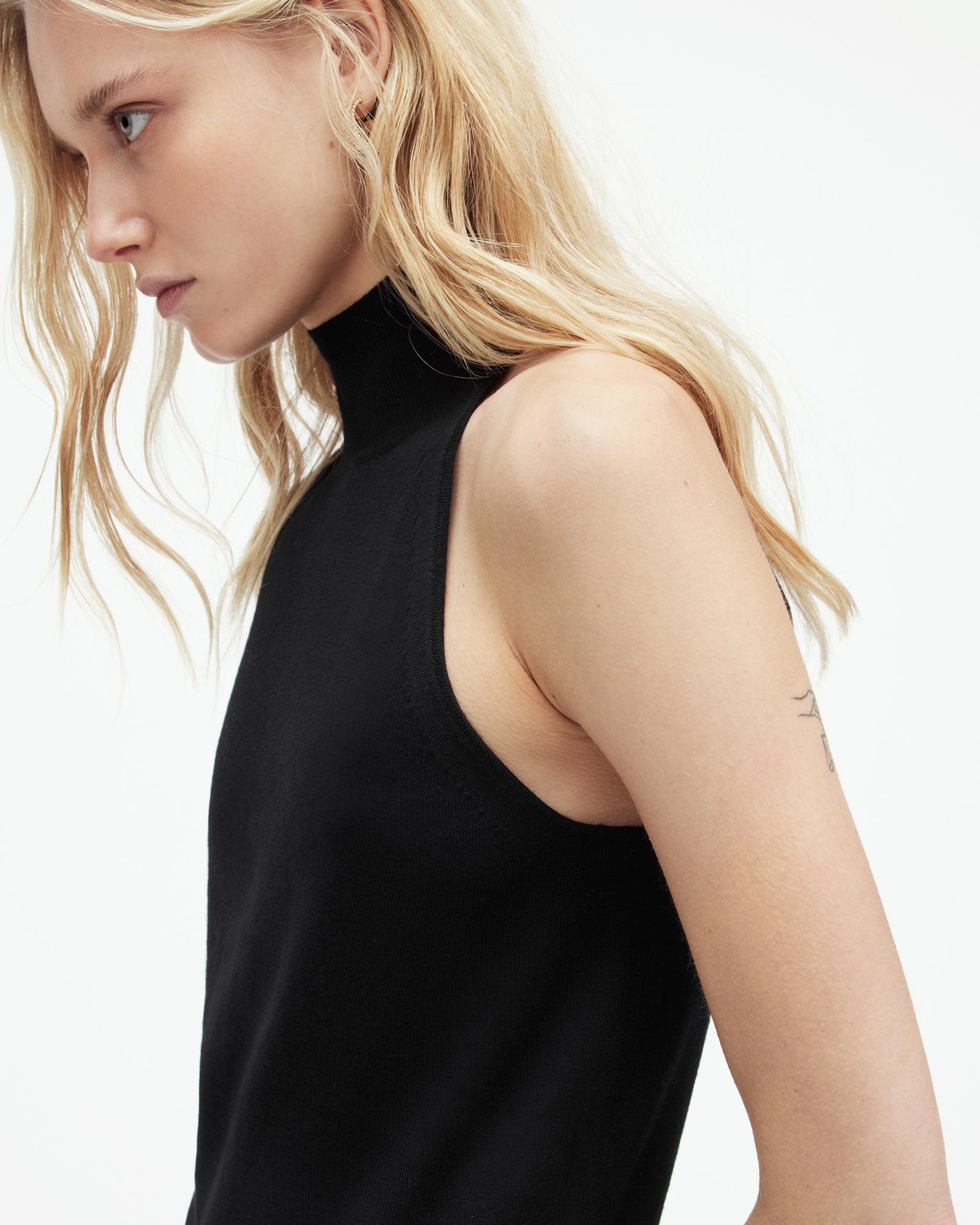 Connie Roll's Instagram, Twitter & Facebook on IDCrawl