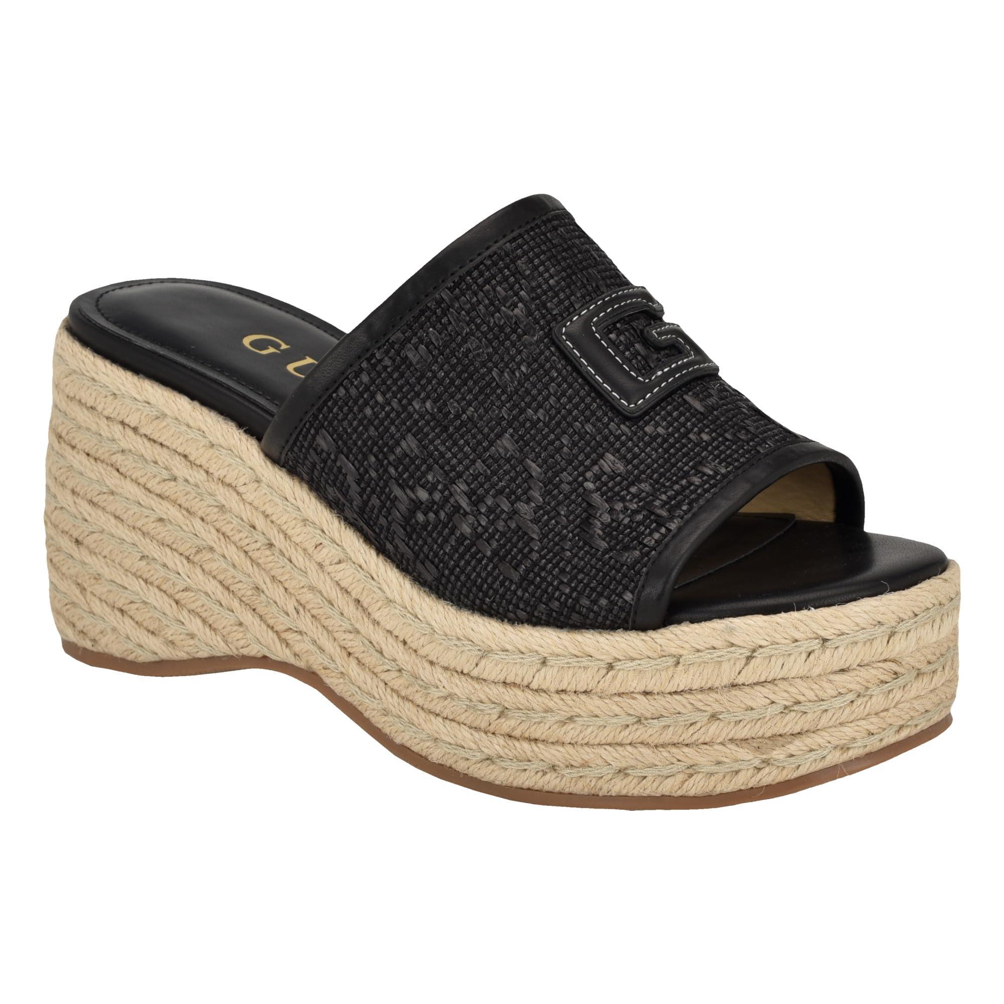 Guess Zakki Wedge Sandal in Black | Lyst