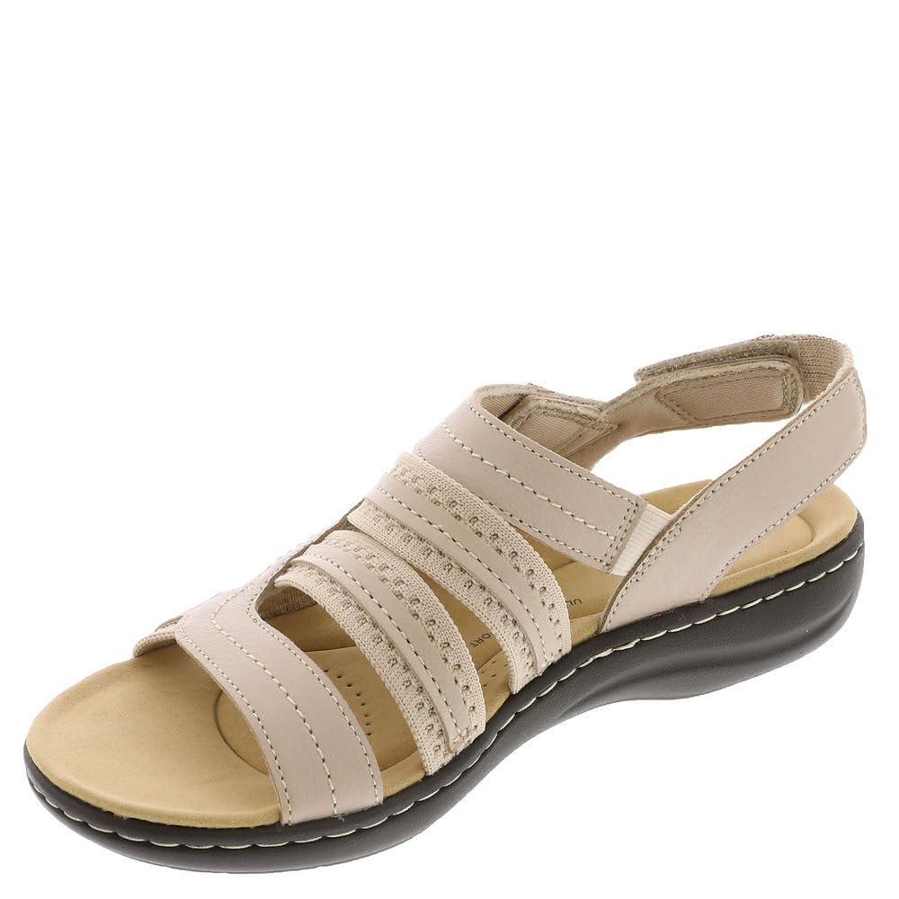 Clarks Laurieann Erin Flat Sandal in Natural | Lyst