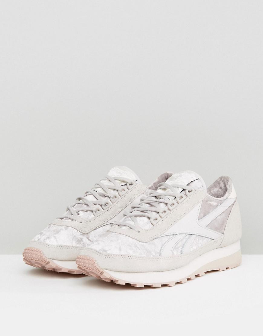 reebok velvet trainers,Save up to 15%,www.ilcascinone.com