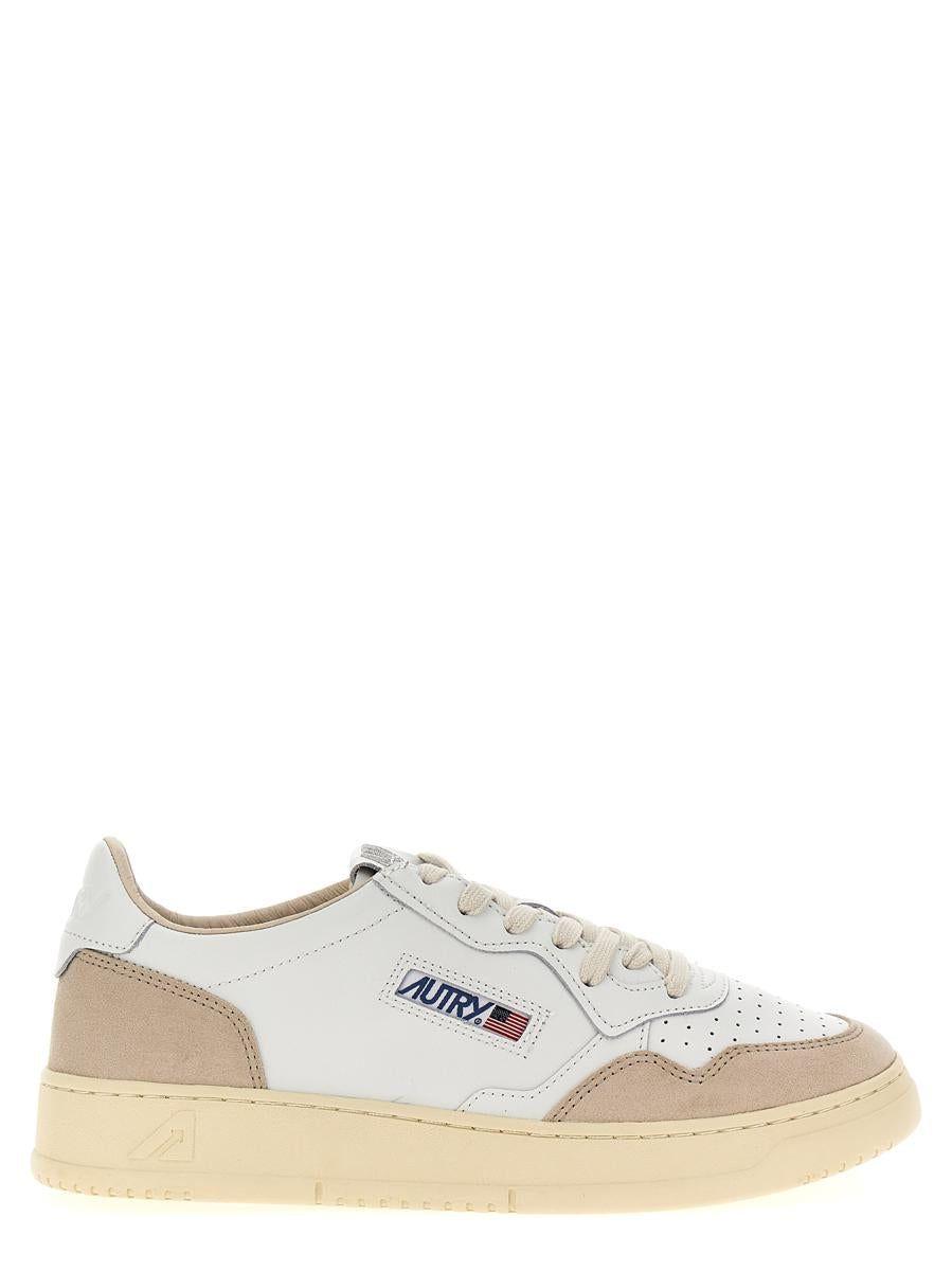 Autry 'Medalist Low' Sneakers in White | Lyst