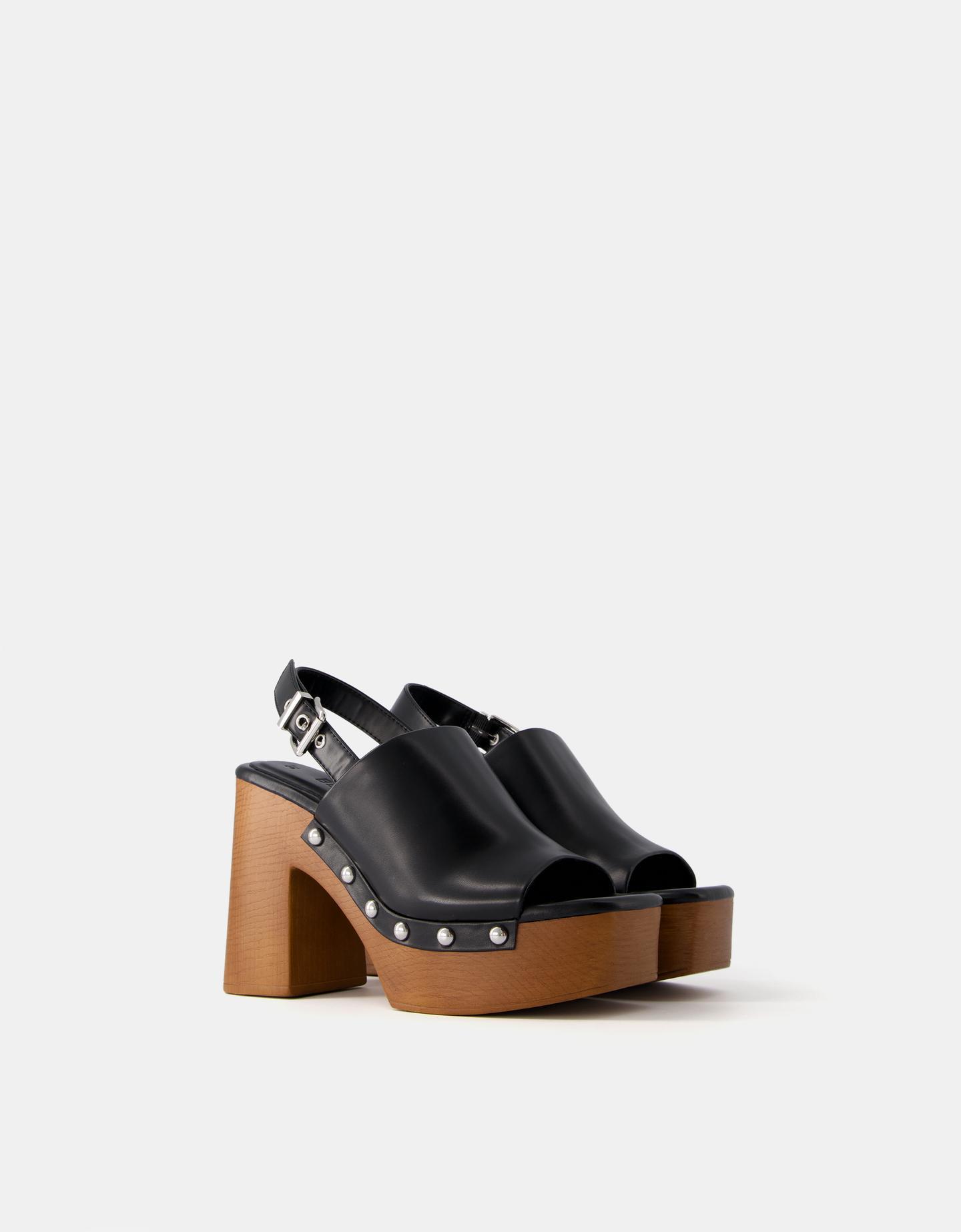 Bershka High-Heel Studded Platform Clogs in Black | Lyst