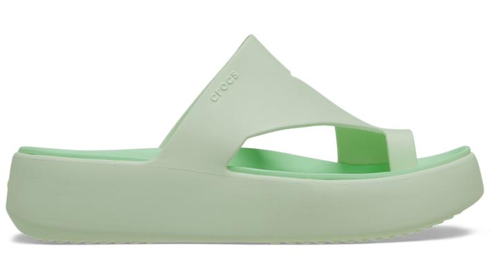 Crocs™ Getaway Platform Toe Loop in Green | Lyst