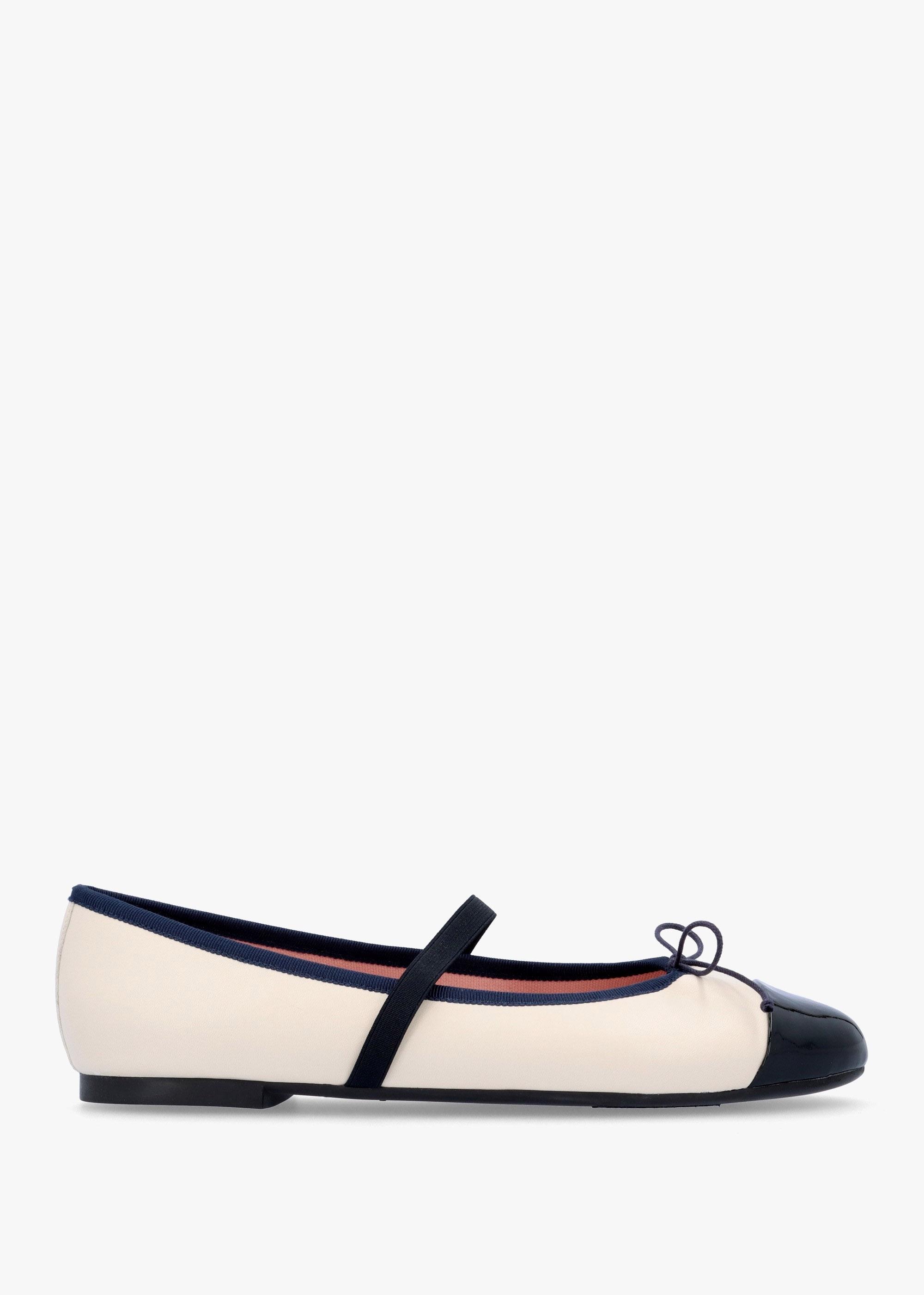 Pretty Ballerinas Amelie Cream Leather Mary Jane Ballerina Pumps in ...