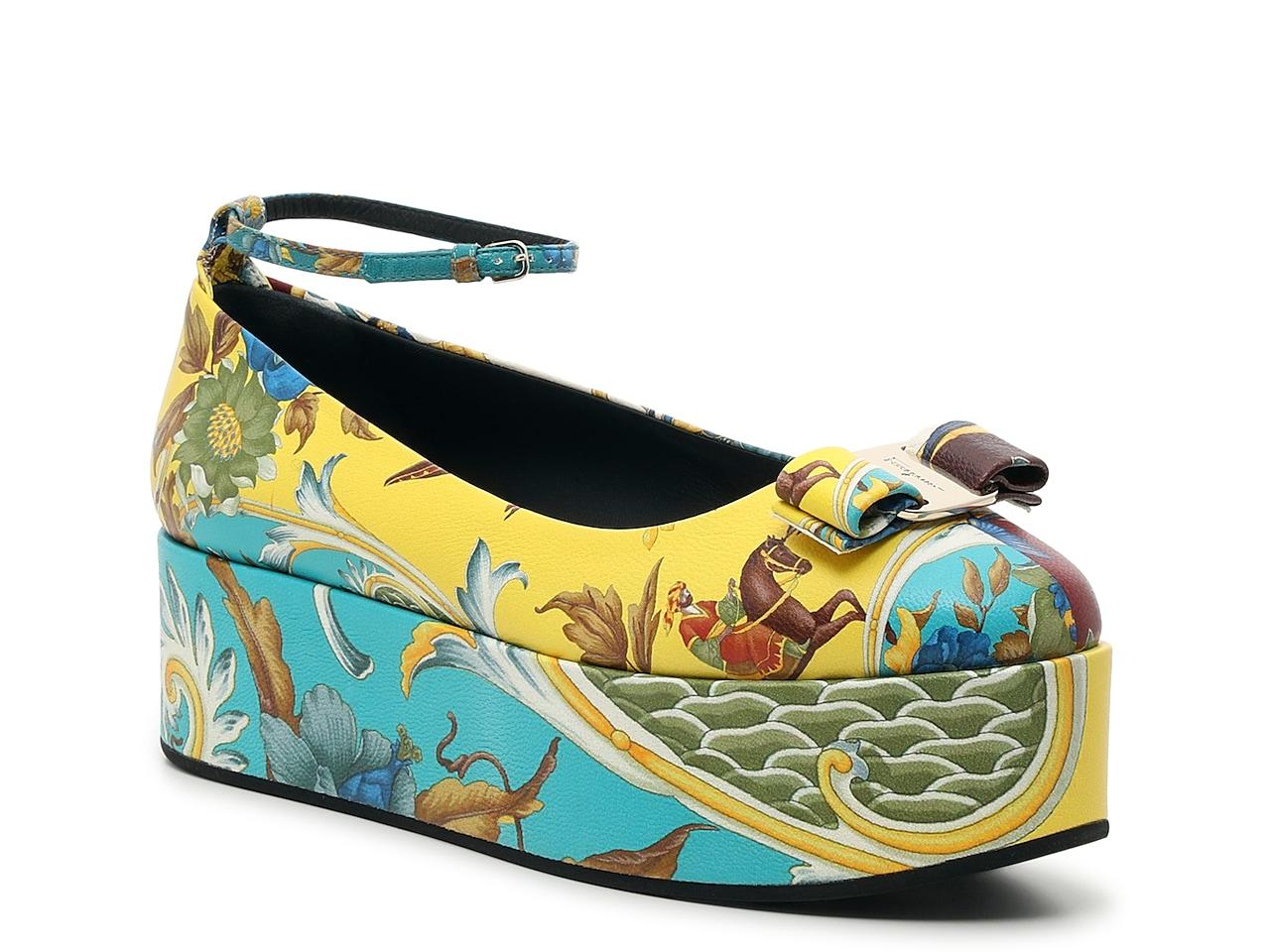 Ferragamo Varinatoks Platform Ballet Flat in Yellow | Lyst