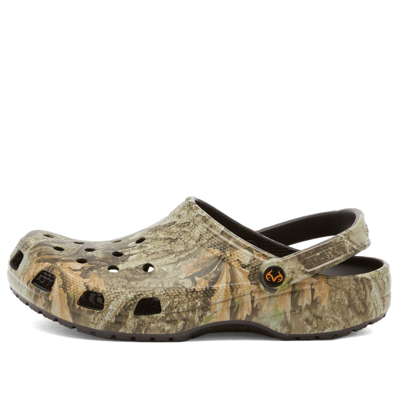 Crocs™ Realtree Camo Classic Clog in Brown for Men | Lyst