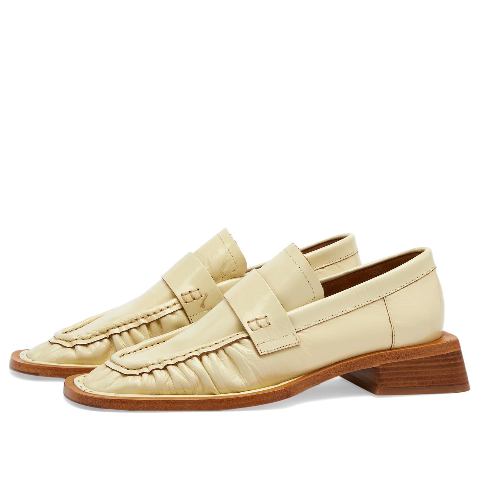 Miista Airi Loafer in Natural | Lyst