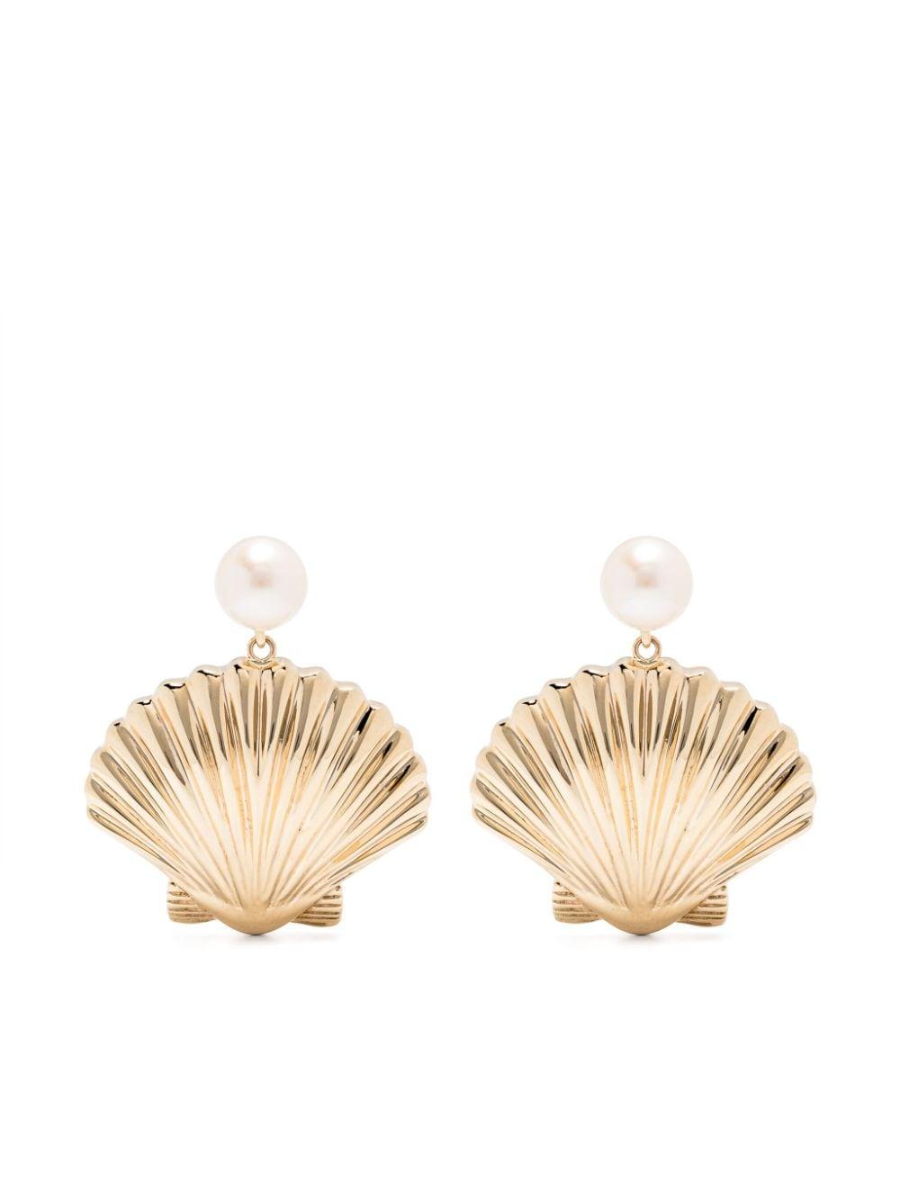 Mateo 14kt Yellow Gold Venus Pearl Shell Earrings in Natural | Lyst