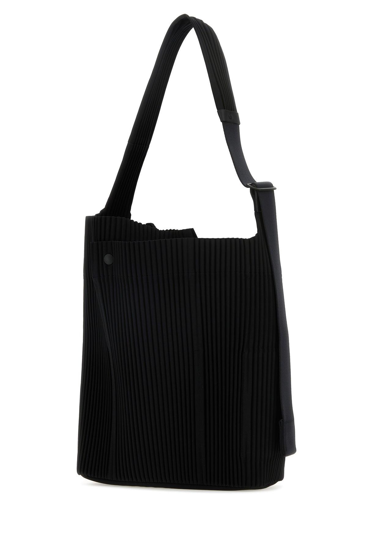 Homme Plissé Issey Miyake Messenger bags for Men | Online Homme Plissé Issey Miyake Messenger bags for Men | Online