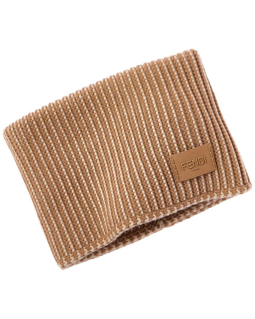 Fendi Logo Wool Collar in Natural | Lyst