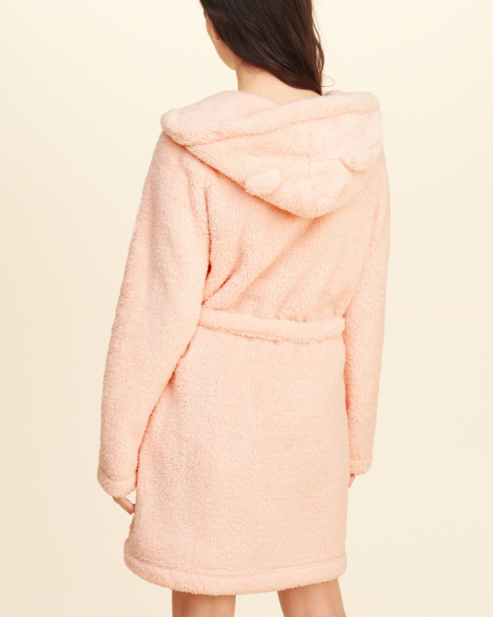 Lyst - Hollister Hooded Sherpa Robe in Pink Lyst - Hollister Hooded Sherpa Robe in Pink