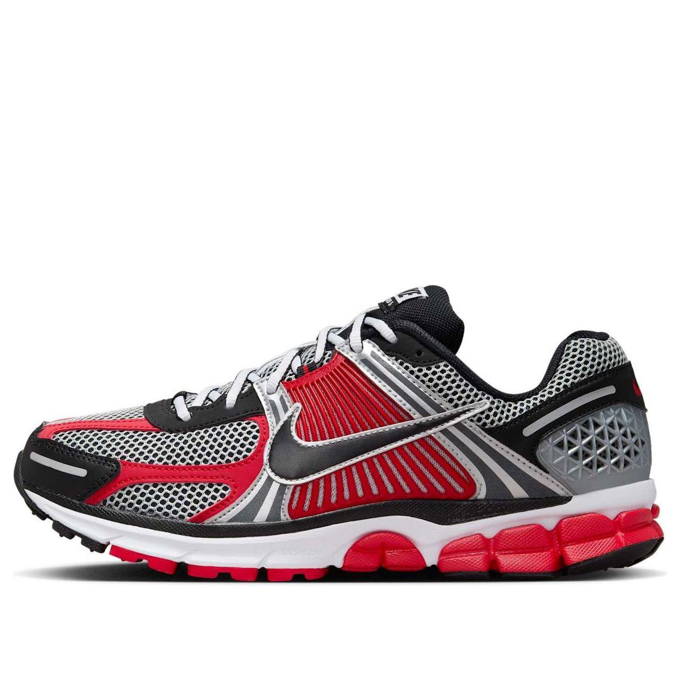 Nike Air Zoom Vomero 5 'Metallic University' in Red for Men | Lyst